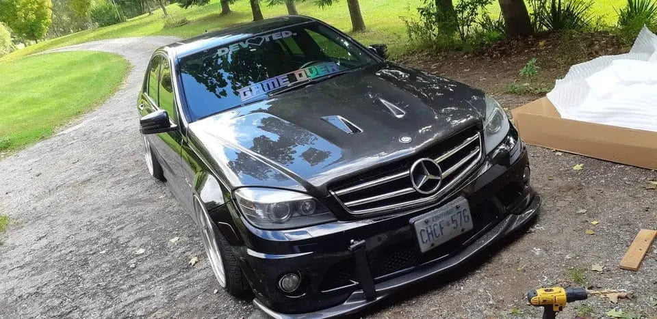 Mercedes Benz C-Class/C63 (W204) Black Edition Style Carbon Fibre Hood