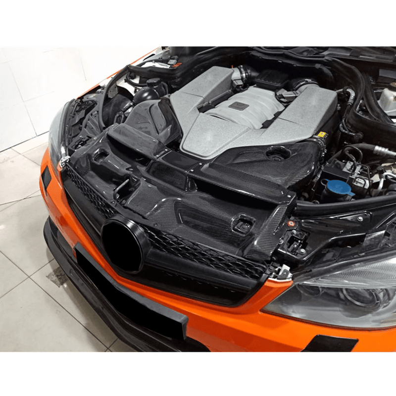 Mercedes Benz C63 (W204/C204) Carbon Fibre Intake System